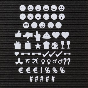 NAGA Felt Letter Board with Pine Frame 400 x 500mm | Boards Direct